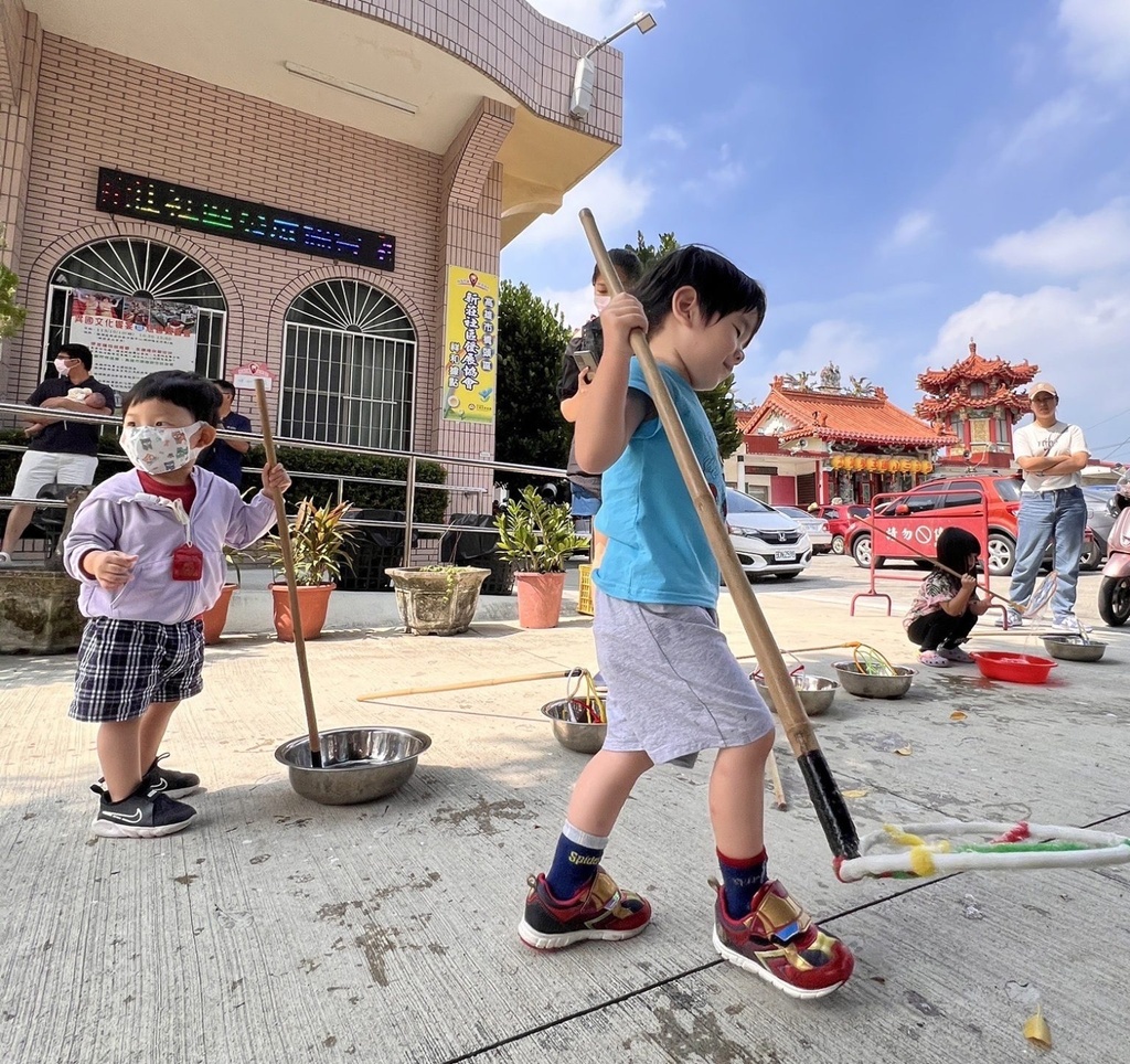 [失蹤人口關懷你和我系列 報導 ]就是那隻「熊！」成為捷運員警協助失智婦人返家的關鍵！ – ETENEWS