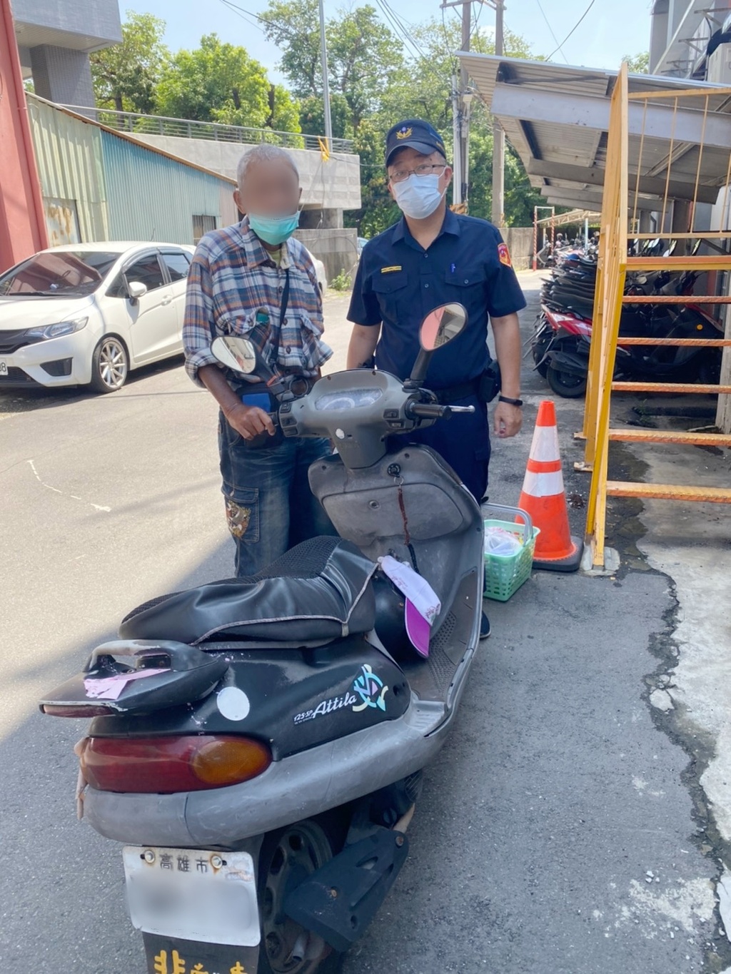 ETENEWS | 台灣新聞晚報電子報 老翁剛出院機車不見「明明就停在這」警方積極尋回 原來是烏龍一場