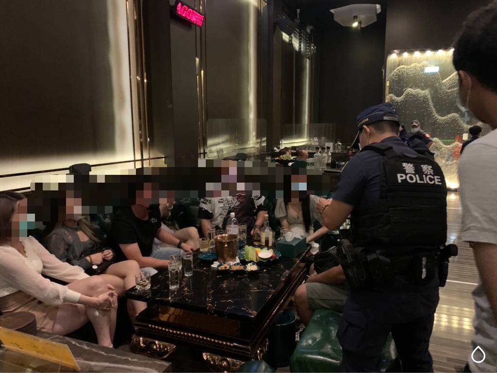 需有「通關密語！」才能進入的私人招待所 竟掛羊頭賣狗肉經營女陪侍酒店 – ETENEWS