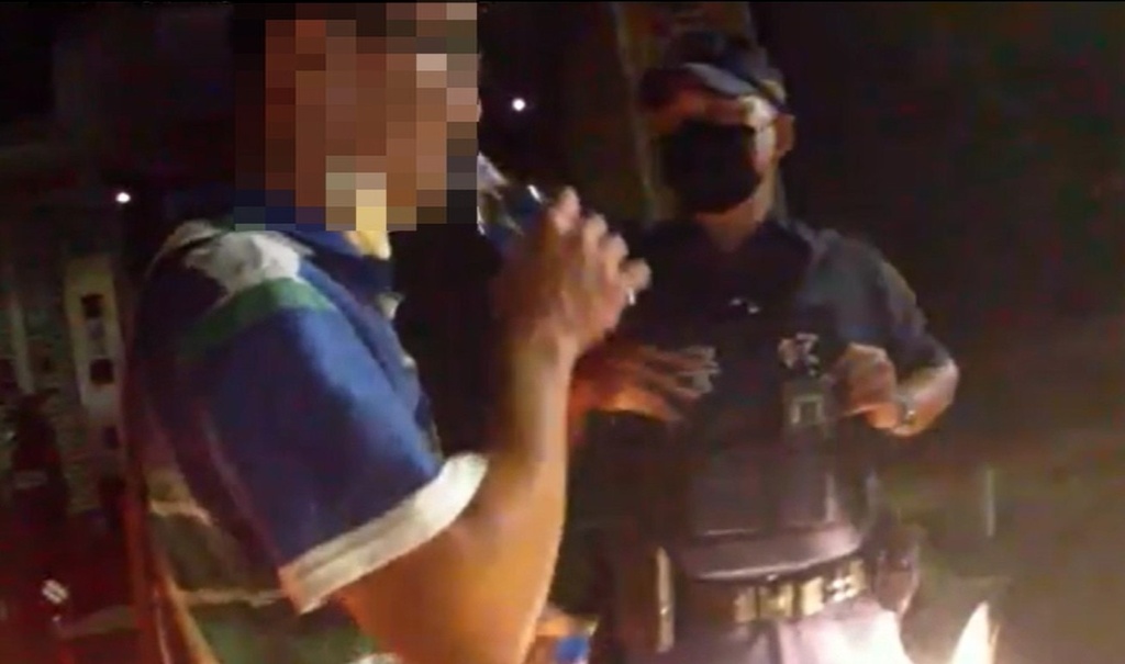 駕車接愛妻電話被警攔查 開門瞬間酒味露餡了 GG – ETENEWS