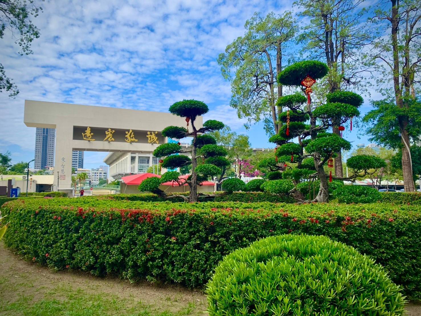 學測第二日高雄一考區試務圓滿 兼考區主任王政彥致意監試人員 – ETENEWS